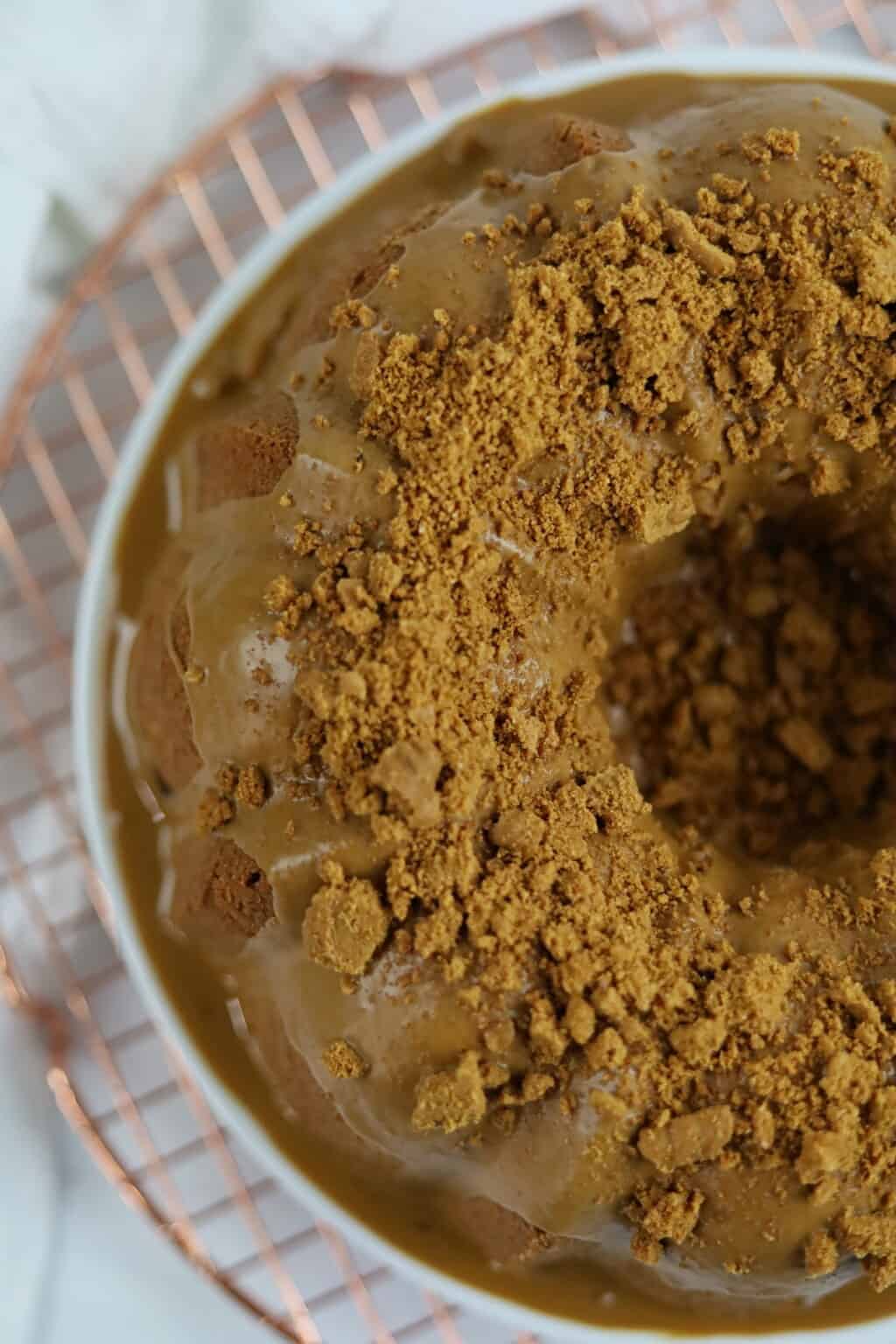 Cookie Butter Pound Cake {How to Video} - Whip it like Butter