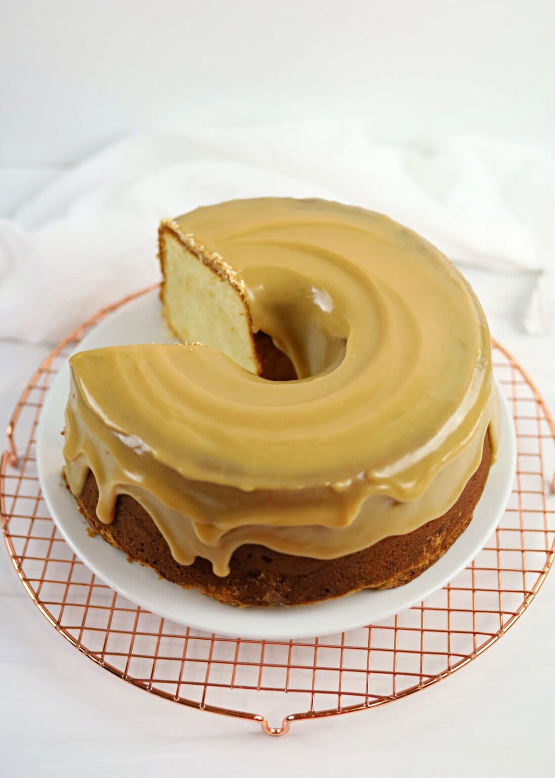 Glazed Mile High Pound Cake recipes - Whip it like Butter