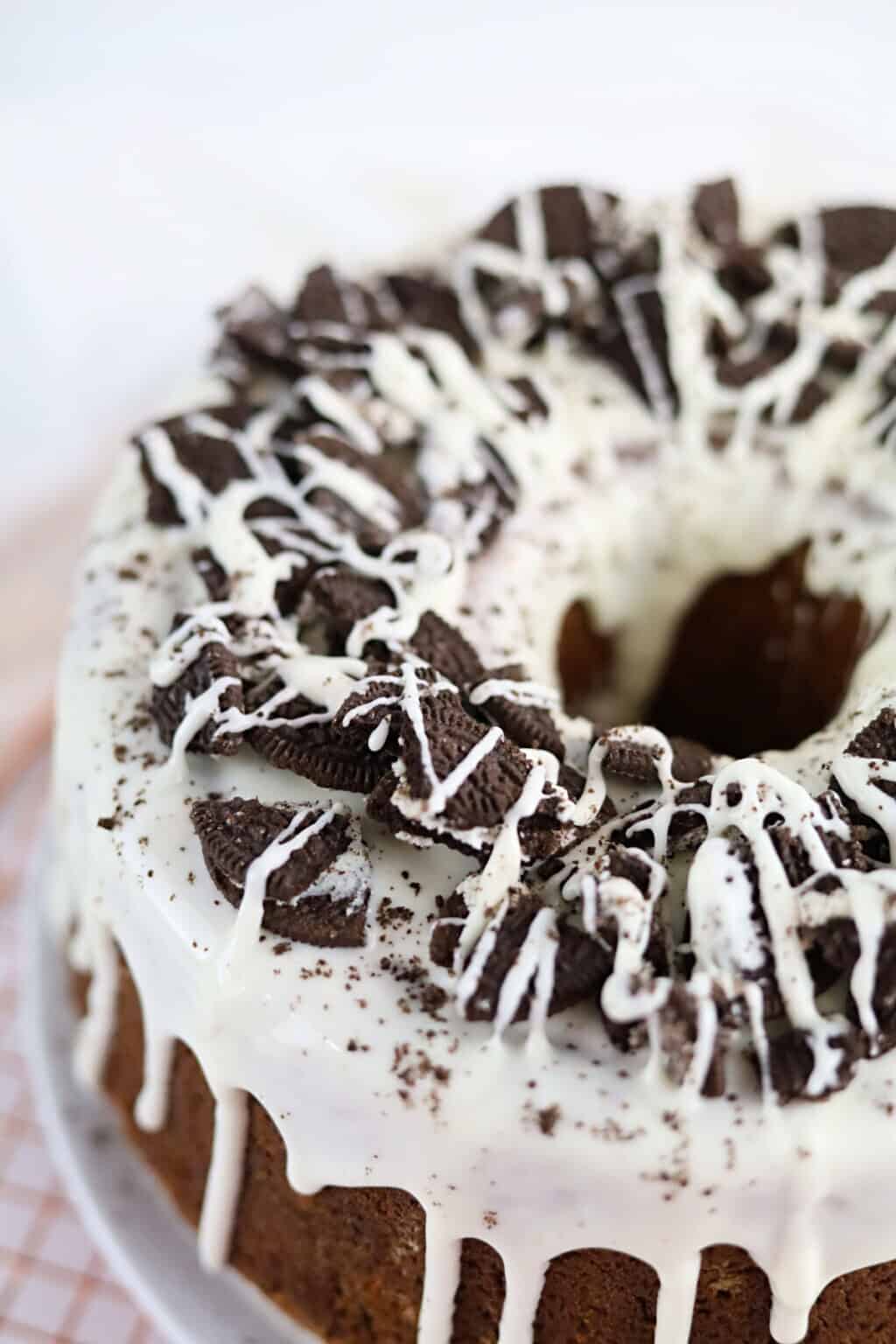 Mile High Oreo Pound Cake - Whip it like Butter