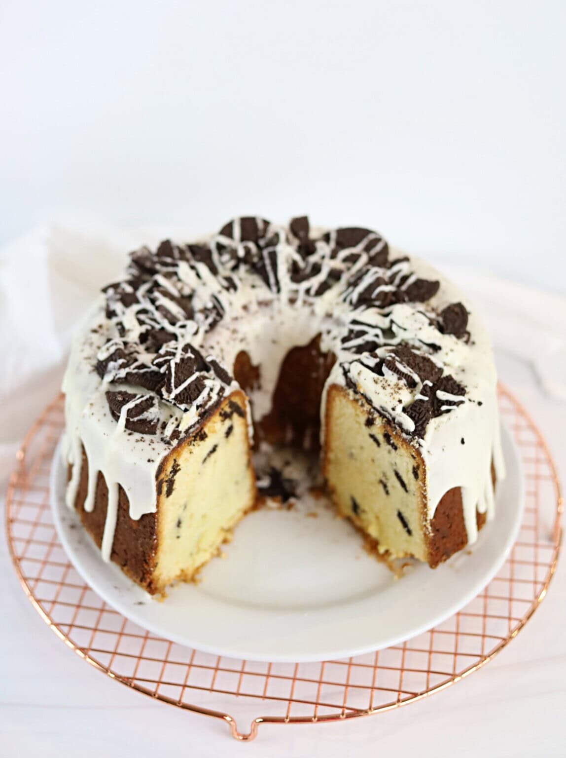 Mile High Oreo Pound Cake - Whip it like Butter